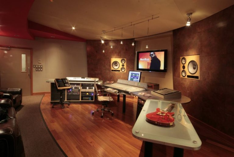 38 Luxury Home Recording Studios | LUNO | Luno